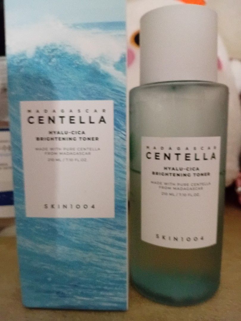 SKIN1004 Madagascar Centella Hyalu-Cica Brightening Toner, Beauty ...