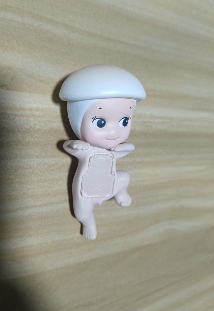 Sonny Angel Mushroom Harvest Hipper, Hobbies & Toys, Toys & Games on ...