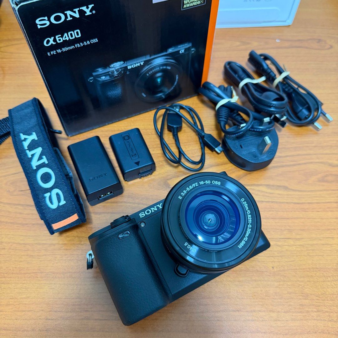 Sony a6400 body with kit lens 16-50mm (99% like new SC3k only ...