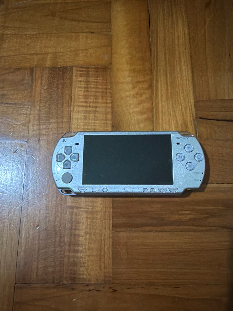 Sony PSP Console - Silver, Video Gaming, Video Game Consoles ...