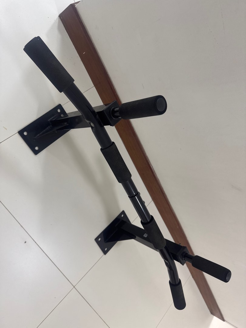 Steady wall mount pull-up bar, Sports Equipment, Exercise & Fitness ...