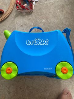 Trunki Race Car Ride-on Suitcase - New, Babies & Kids, Going Out, Other ...