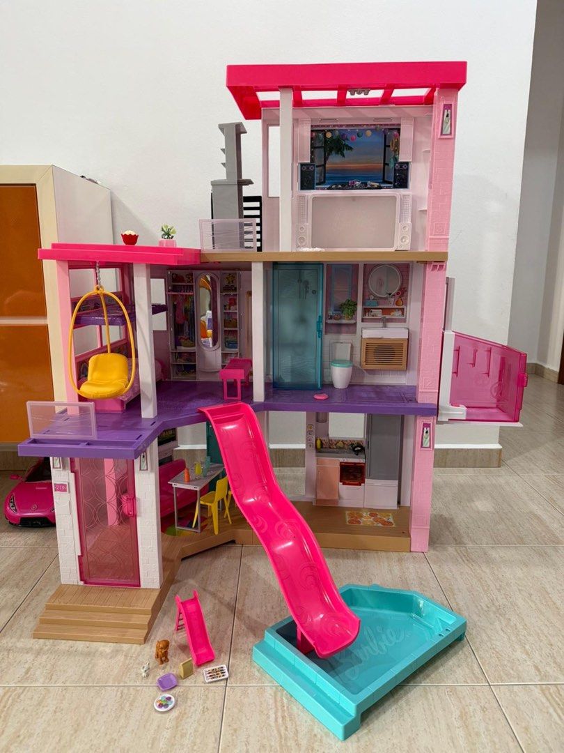 Barbie Dreamhouse with Accessories and Barbie extra surprise fashion ...