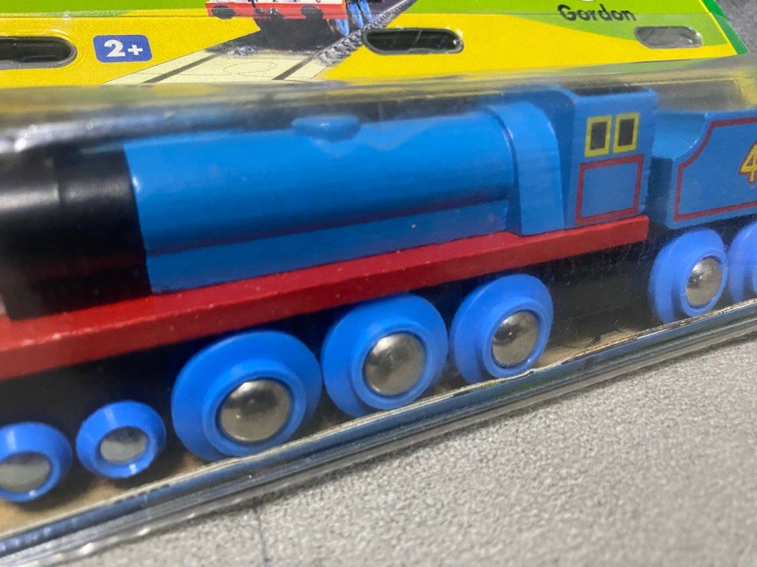 BRIO Gordon Thomas the Tank Engine & Friends wooden toy train, Hobbies ...