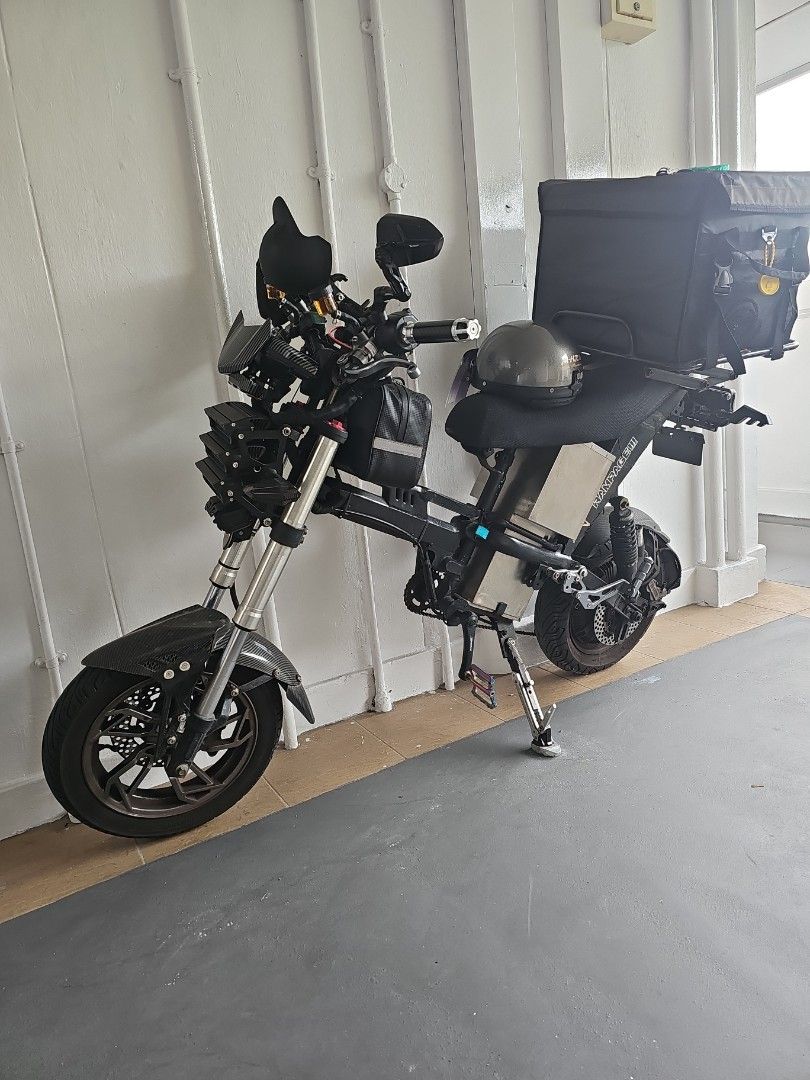 Custom Electric Scooter with Accessories, Sports Equipment, PMDs, E-Scooters & E-Bikes, E ...