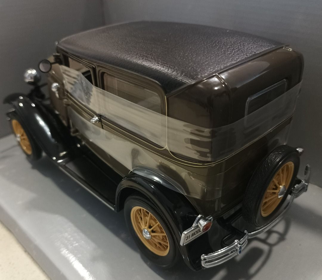 Genuine Licensed Collectibles Brand New 1931 Ford Model A Tudor 1/18 ...
