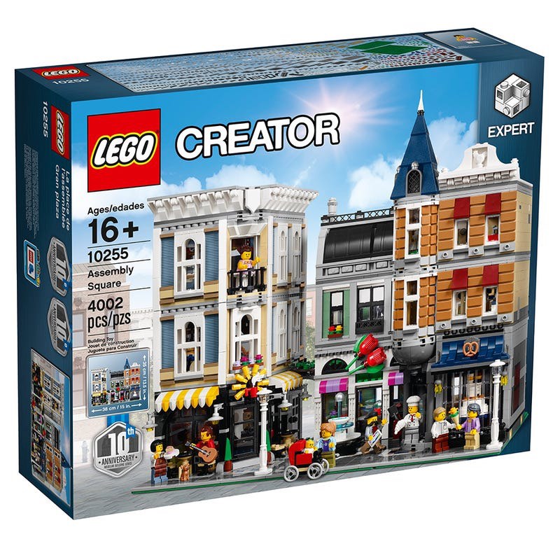 LEGO Creator Expert 10255 Assembly Square, Hobbies & Toys, Toys & Games ...