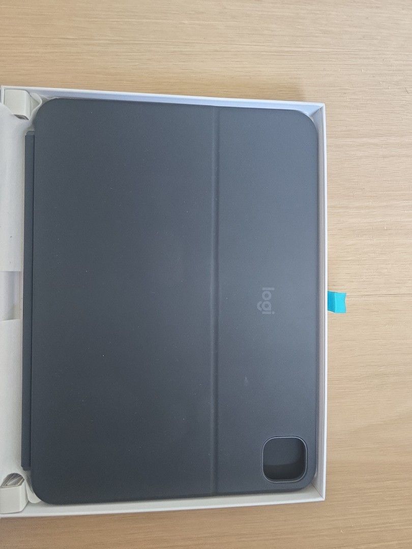 Logitech Combo Touch Keyboard Case for iPad Pro 11-inch (M4), Mobile ...