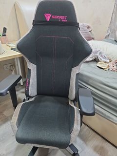 Secret Labs - Assassins creed XXL, Furniture & Home Living, Furniture ...