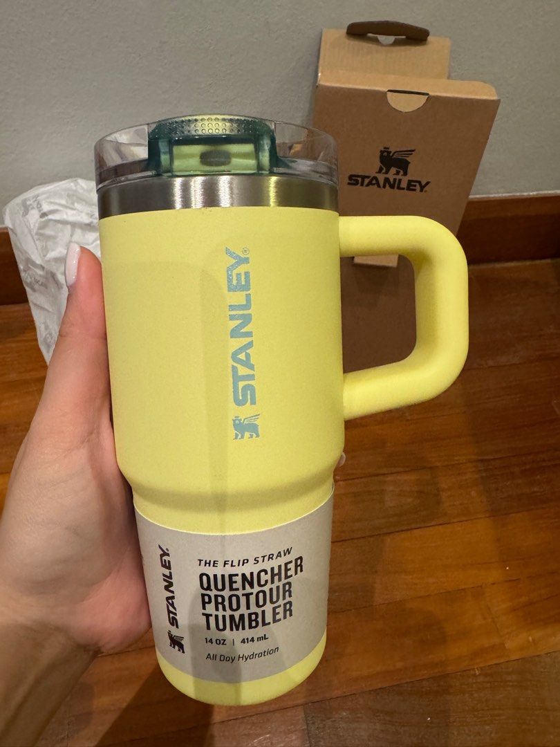 Stanley The Flip Straw Quencher Protour Tumbler 14oz in pomelo yellow ...