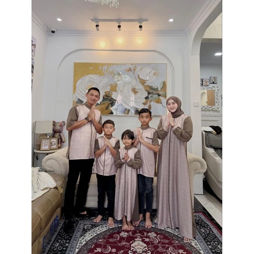 AVR Mecca Set Couple Bahan Printing X Sabrina Payet Motif, Fesyen Pria ...