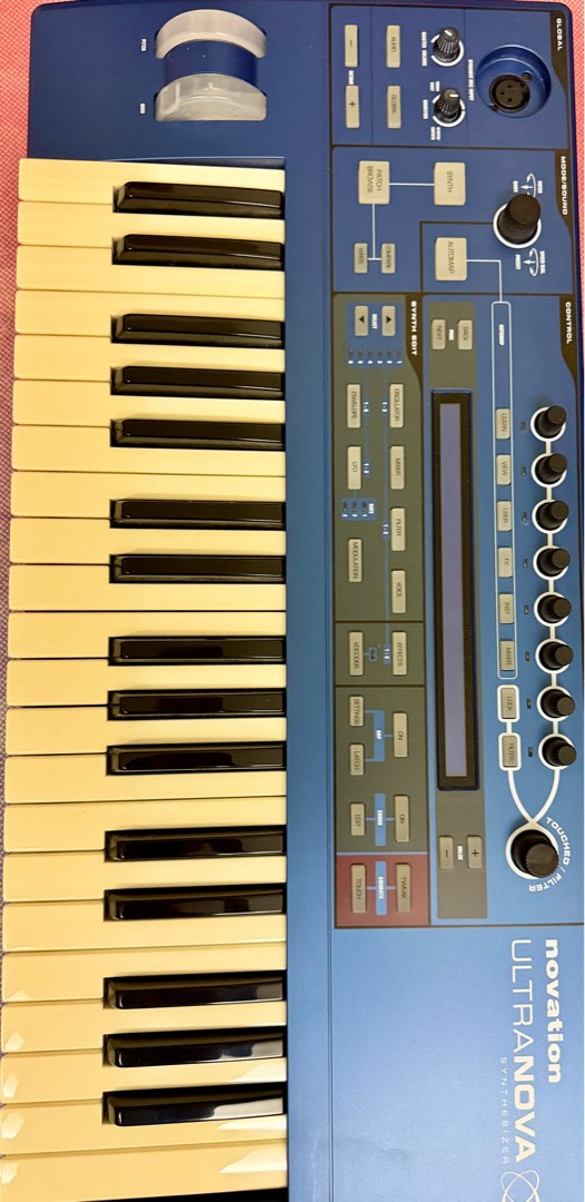 Novation Ultranova Synthesizer, 興趣及遊戲, 音樂、樂器 & 配件, 樂器 - Carousell