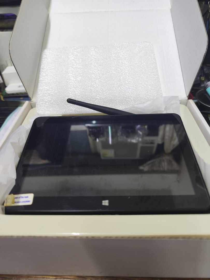 Pipo X8 Windows TV Box, 家庭電器, 電視 & 其他娛樂, 串流媒體及集線器 - Carousell