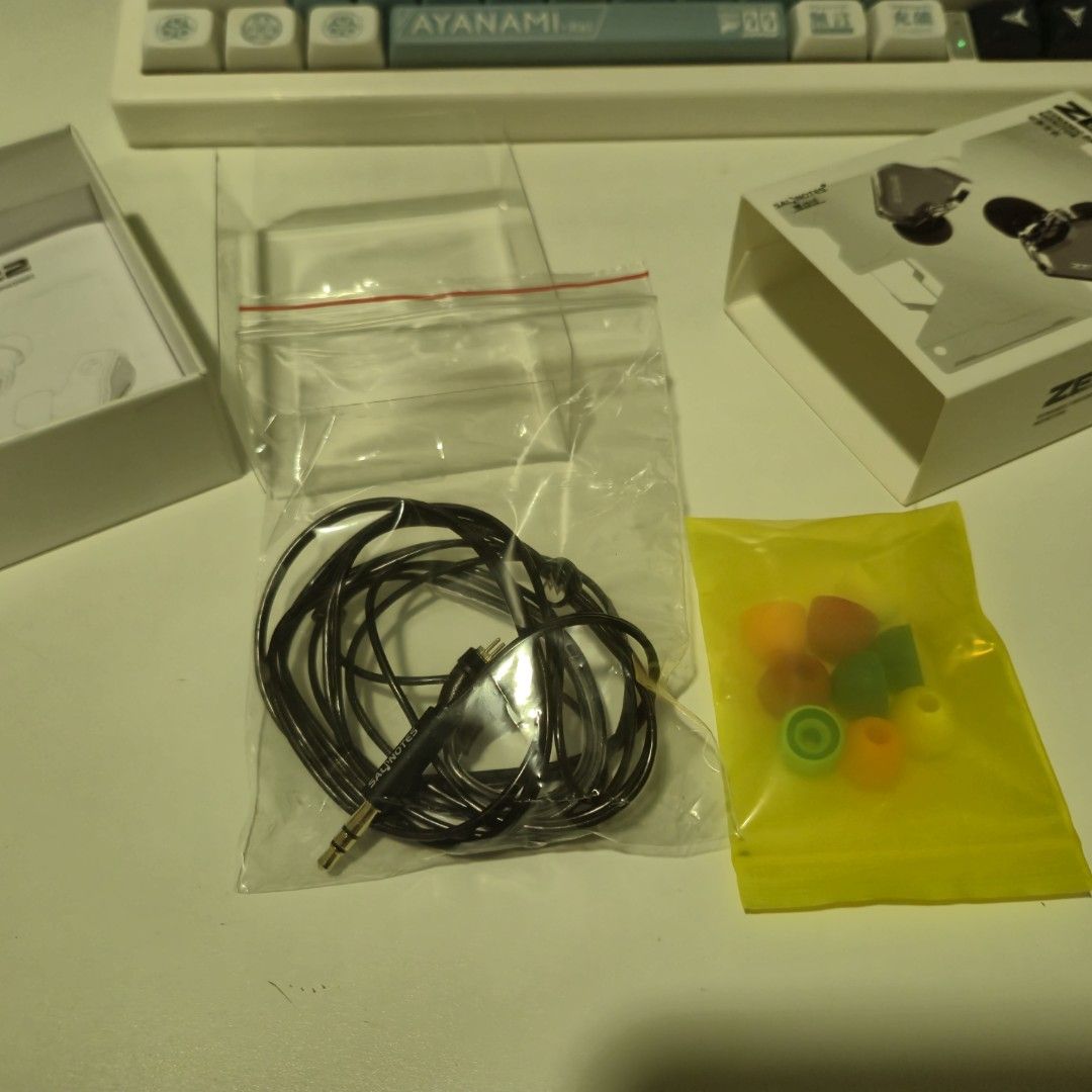SalNotes ZERO:2 Dynamic Driver In-Ear Monitor, Audio, Earphones on ...