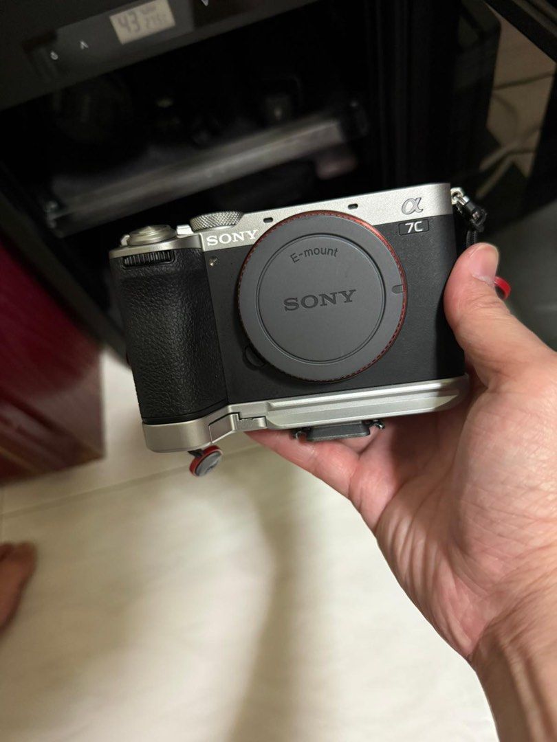 Sony Alpha 7C II (Silver), Photography, Cameras on Carousell