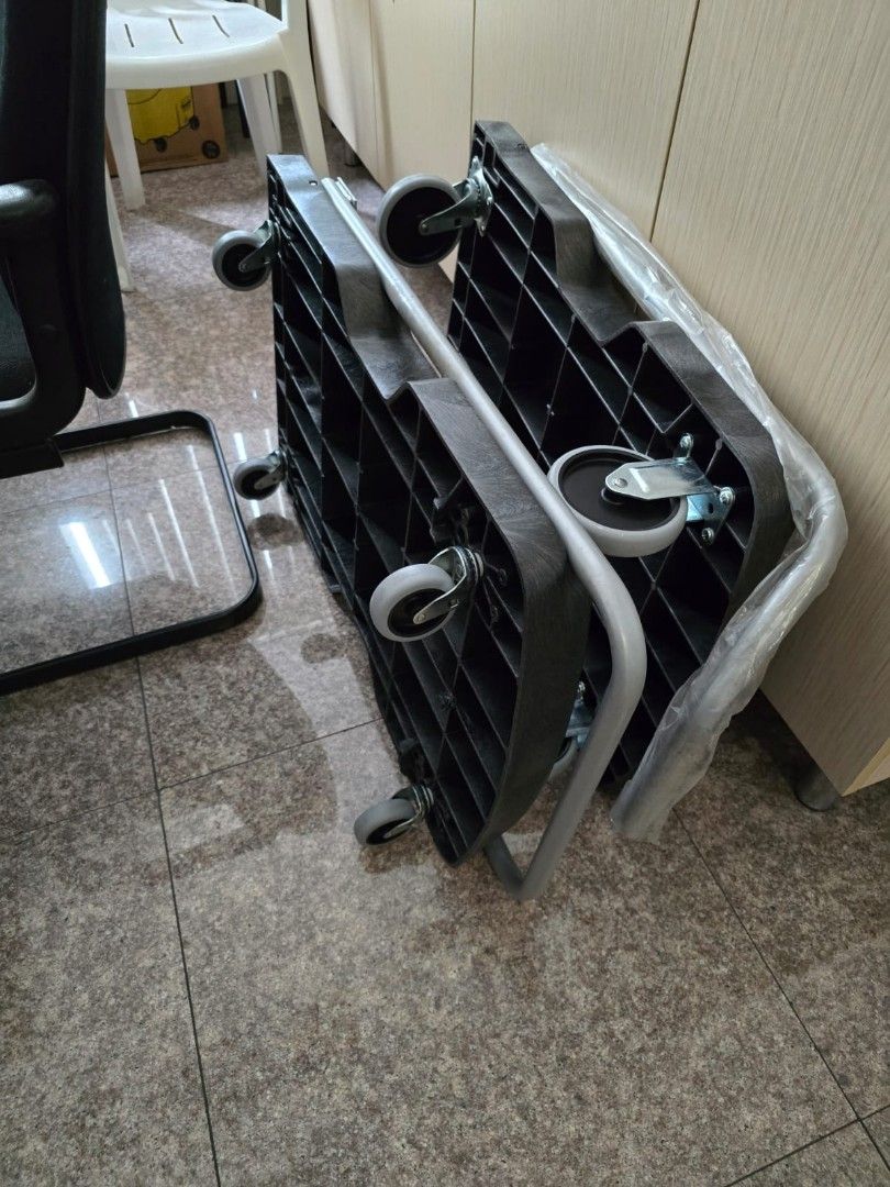 Triple trolley with user friendly handle, standard duty with 5 in ...