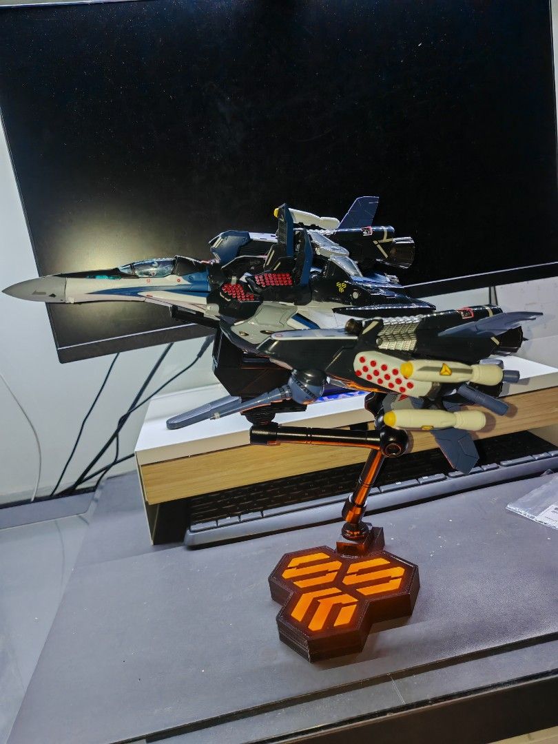 Bandai DX chogokin Macross Frontier VF-25F Messiah Valkyrie Model with ...