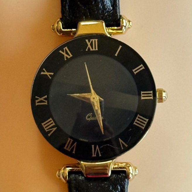 New Year Gift - BN OEM Stylish Vintage Sleek Black Dial With Gold ...