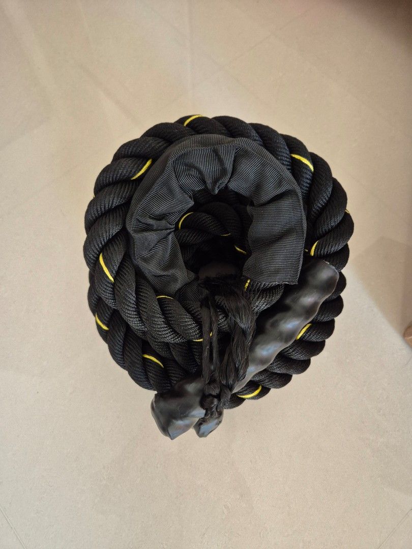 Custom sized Battle Rope 6m for hdb and condo, Sports Equipment ...