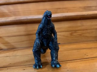Rare Godzilla 2000 Mini Figure, Hobbies & Toys, Toys & Games on Carousell