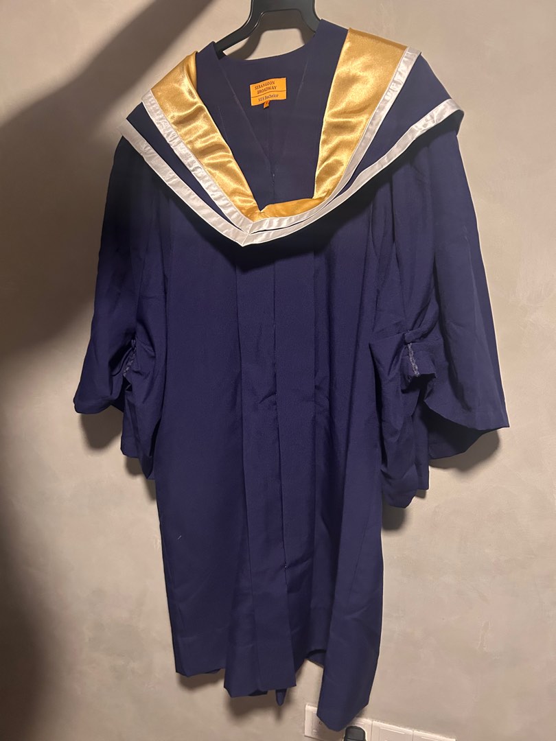 Graduation Gown (NUS Engineering), Women's Fashion, Dresses & Sets ...