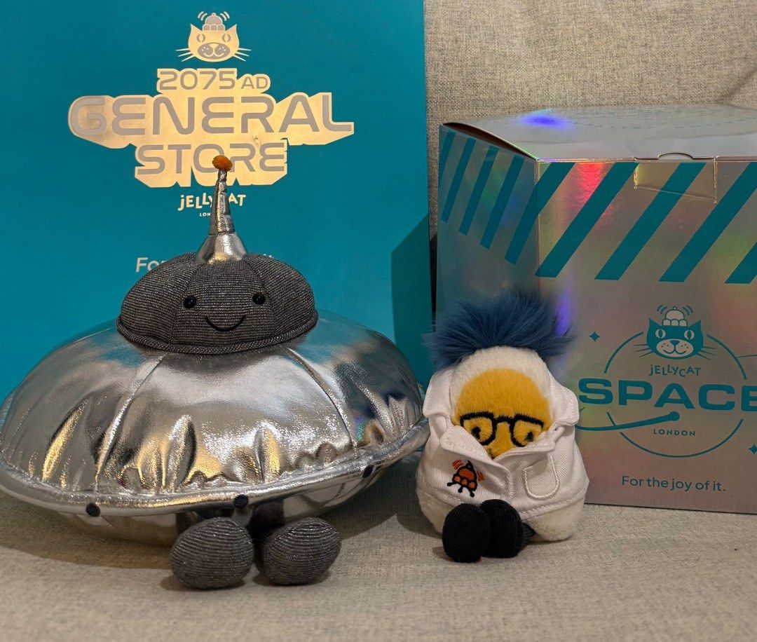 Jellycat Space Alien Plush Toy, 興趣及遊戲, 玩具 & 遊戲類 - Carousell