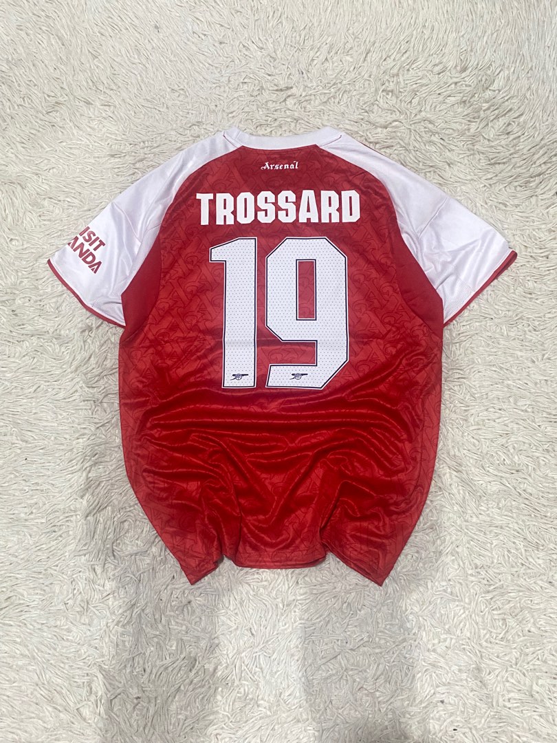 Jersi Arsenal 2025/26 Home, Men's Fashion, Activewear on Carousell