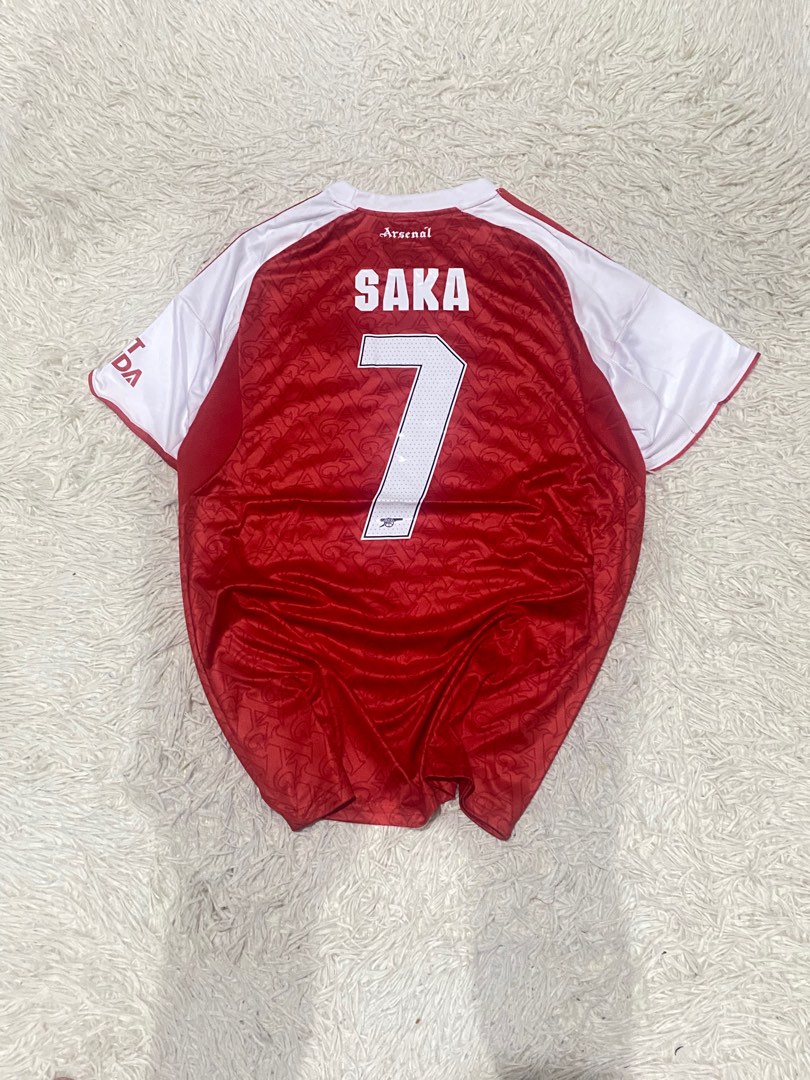 Jersi Arsenal Home 2025/26, Men's Fashion, Activewear on Carousell