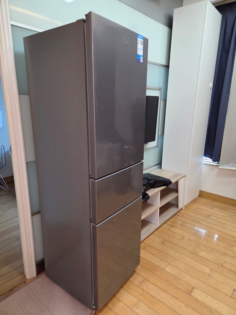 Midea Bottom Freezer Refrigerator, 家庭電器, 廚房電器, 雪櫃及冰櫃 - Carousell
