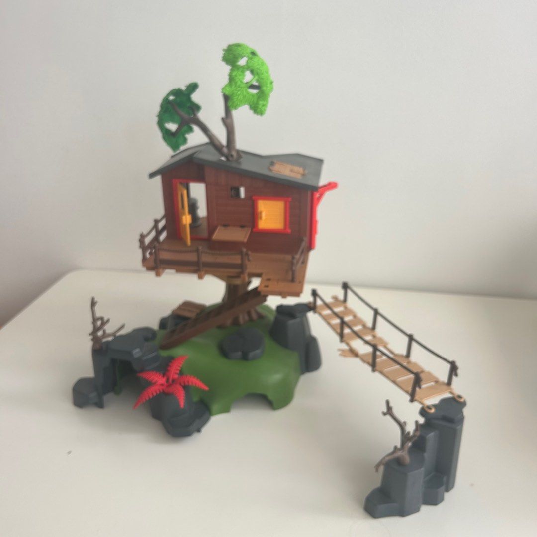 Playmobil adventure tree house, Hobbies & Toys, Toys & Games on Carousell