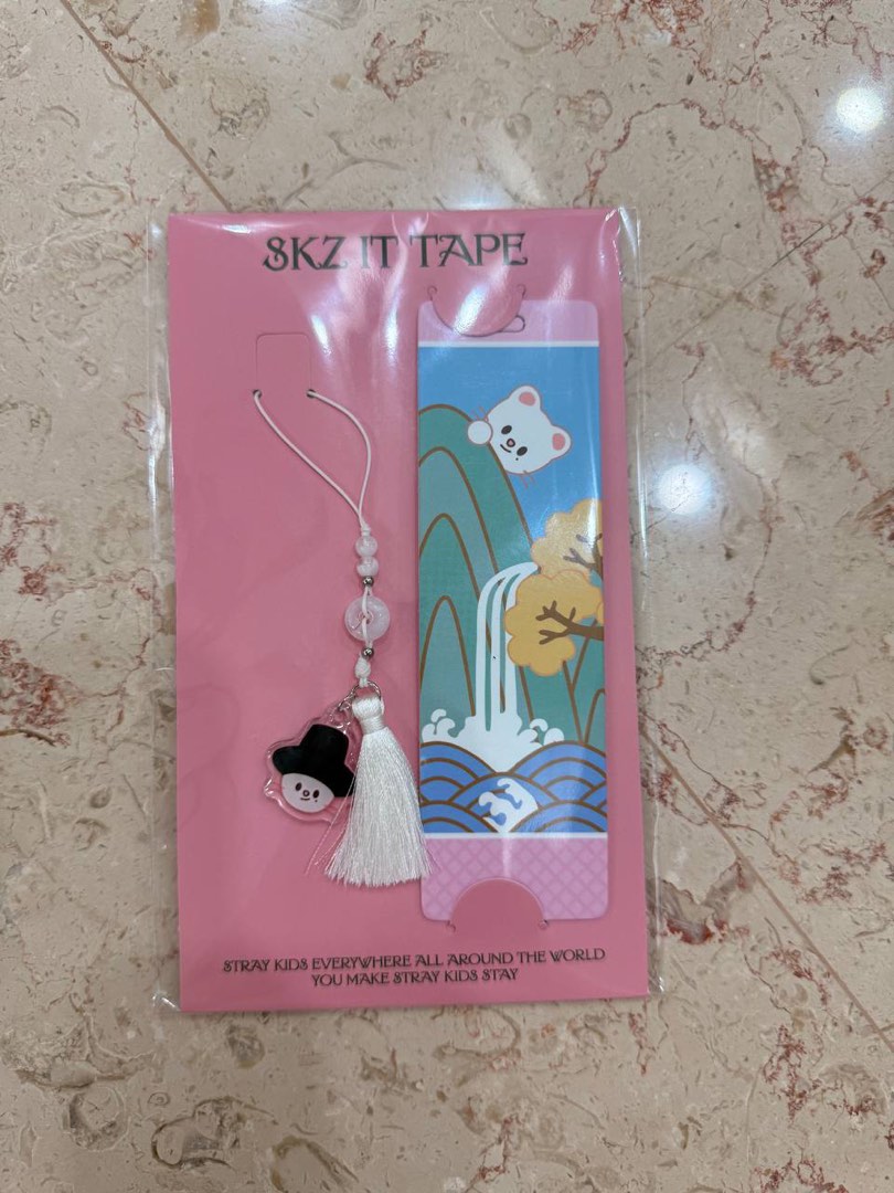 Stray Kids Jiniret Do It Bookmark, Hobbies & Toys, Memorabilia ...