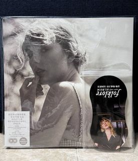 💿 folklore by taylor swift cd, Hobbies & Toys, Music & Media, CDs ...