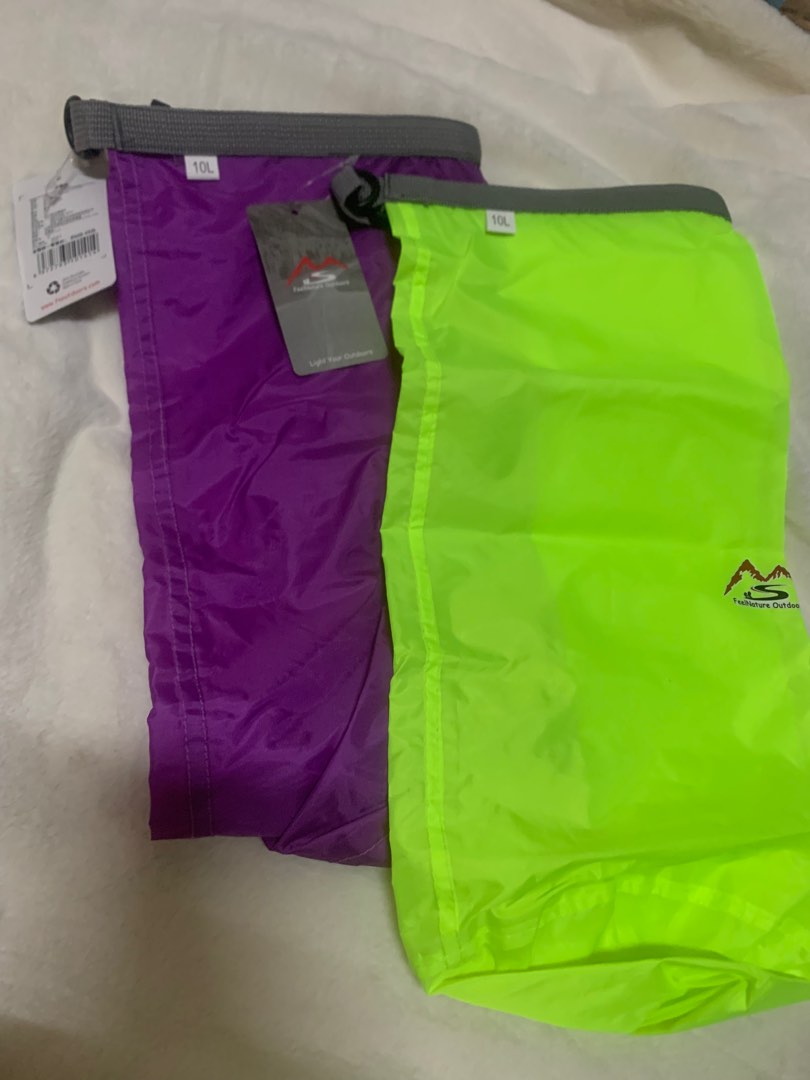 10 Liters Dry Bag, Sports Equipment, Hiking & Camping on Carousell