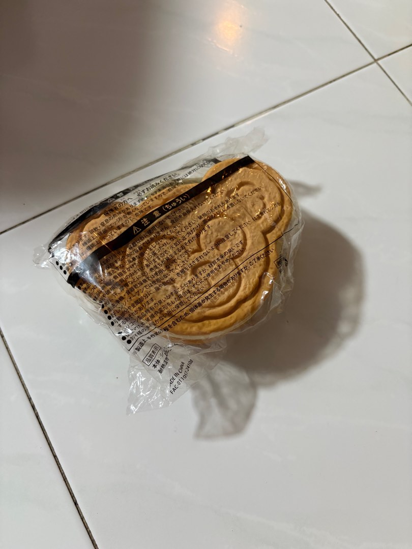 Disneysea Duffy cookie silicone pouch, Hobbies & Toys, Toys & Games on ...