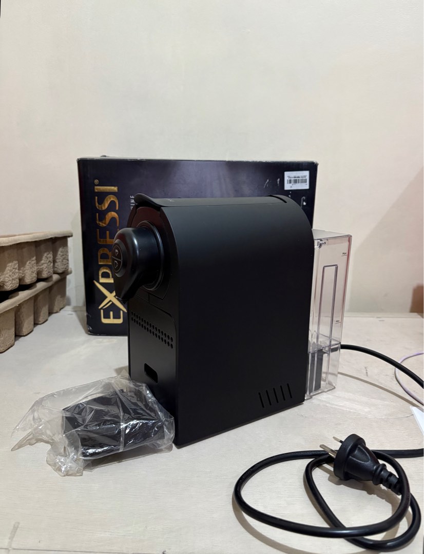 Expressi Capsule Coffee Machine, TV & Home Appliances, Kitchen ...