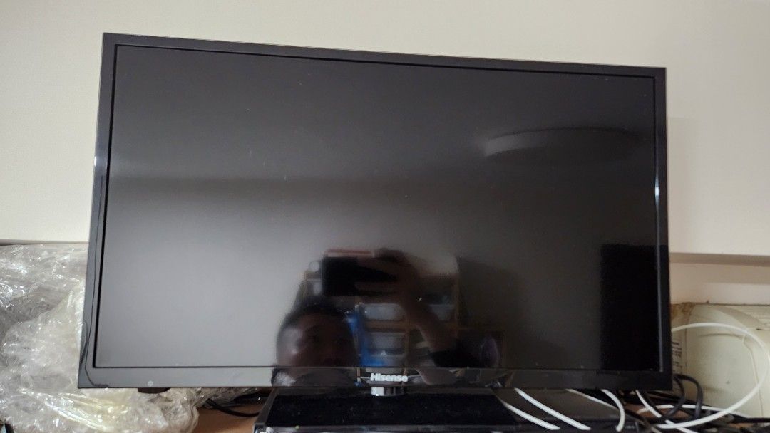 Hisense TV hk24a36 24" android tv (no netflix or youtube, mainly china ...