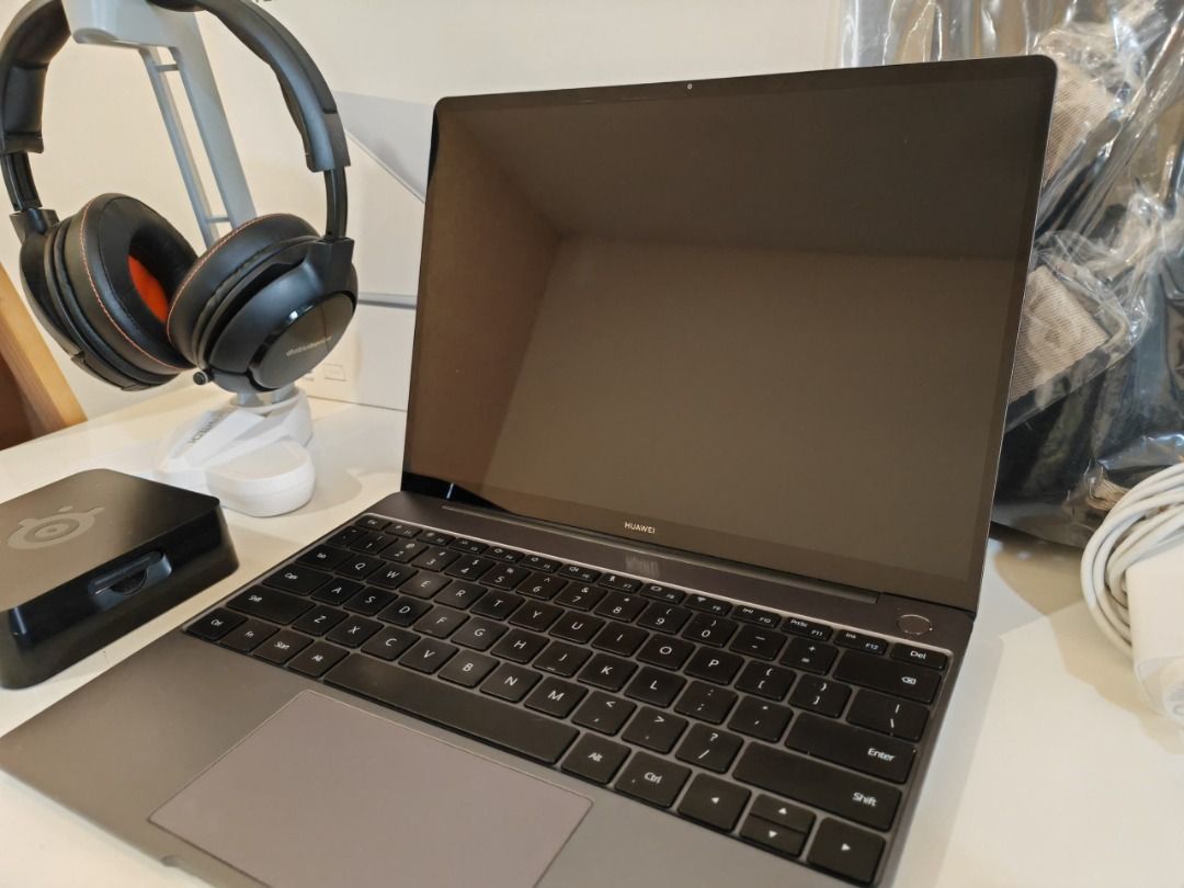 Huawei MateBook 13 (i7-8565U, 8GB RAM, 256GB SSD) - Excellent Condition ...