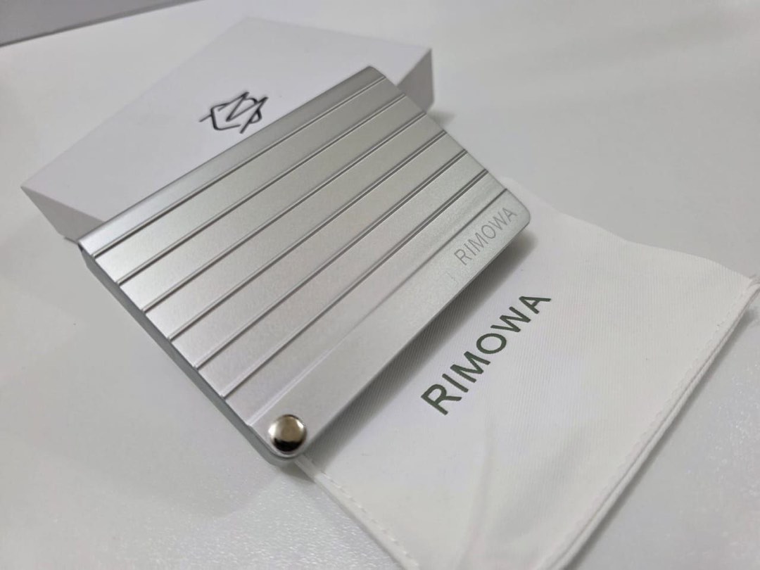 Rimowa Aluminium Card Holder (ReadyStock), Men's Fashion, Watches ...