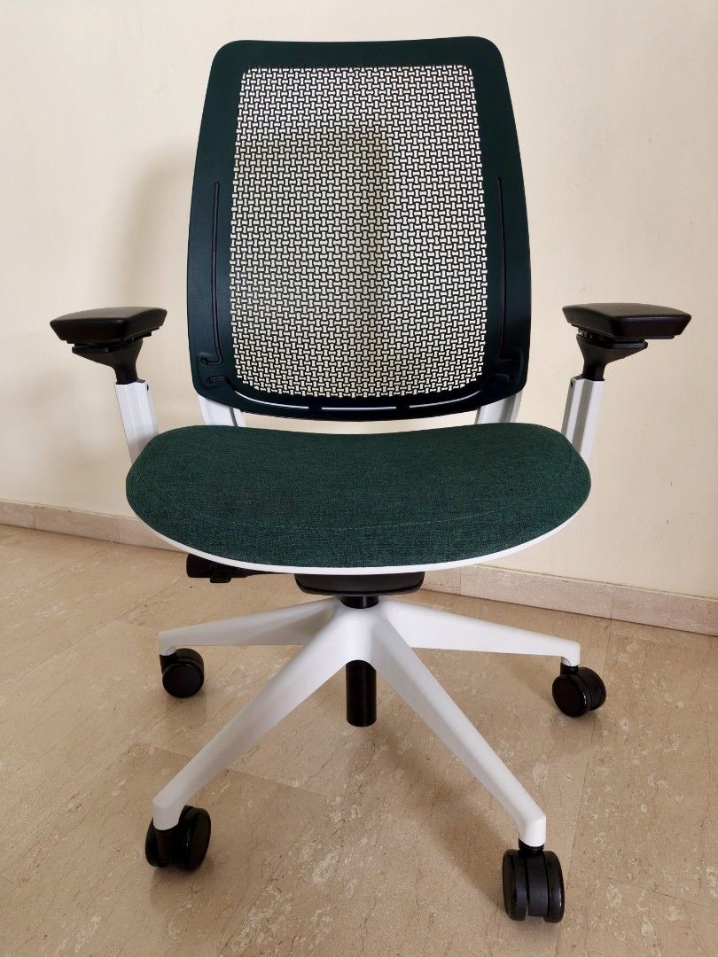 Steelcase Series 2 Office Chair - Green, Furniture & Home Living ...