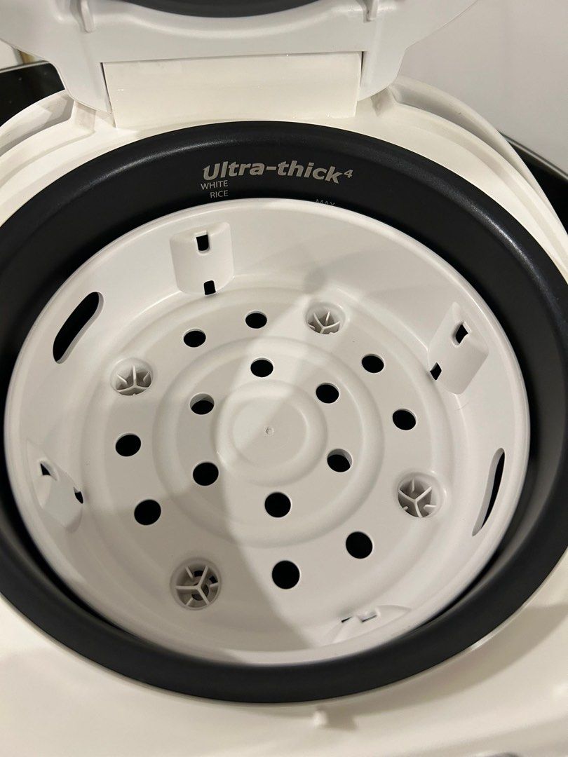 Toshiba Binchotan Charcoal Rice Cooker RC-10DR1NS, TV & Home Appliances ...