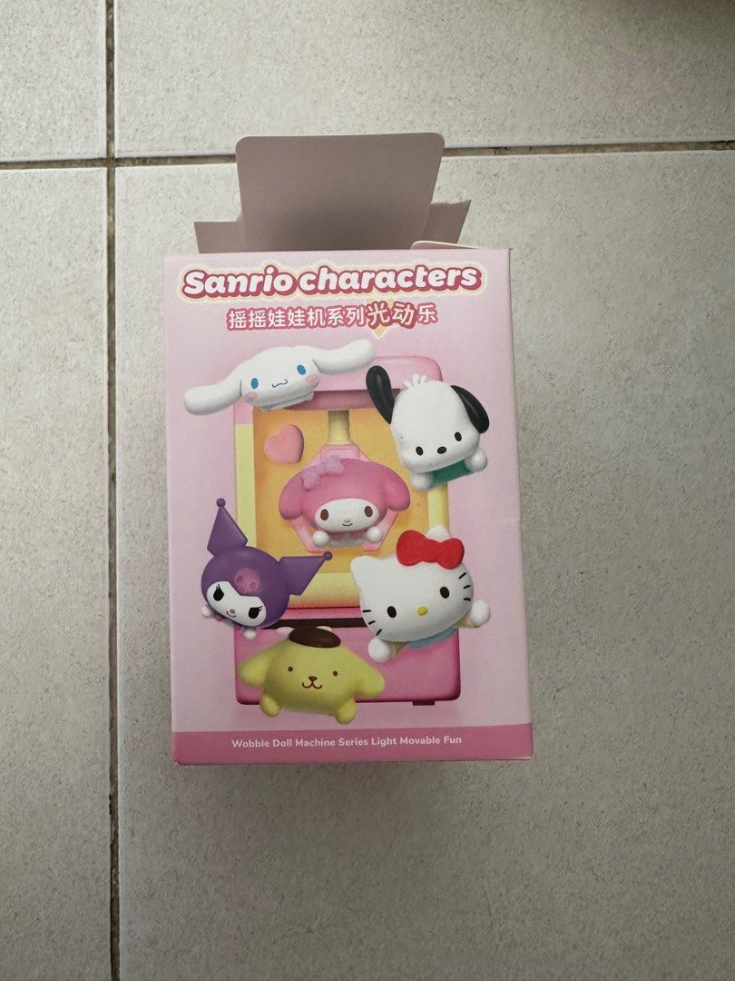 WTS WTT Sanrio Characters Wobble Doll Machine Series- Pompompurin ...