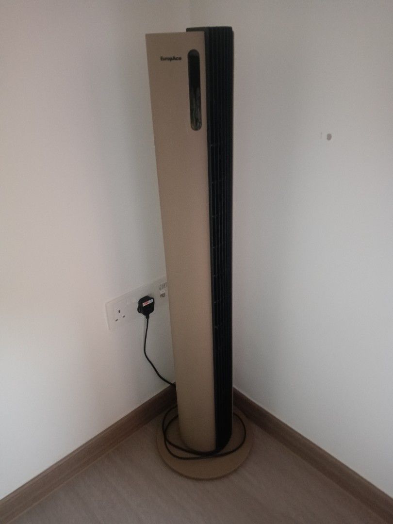 44'' DC Tower fan with air steriliser Beige and Black 44" DC Tower Fan ...