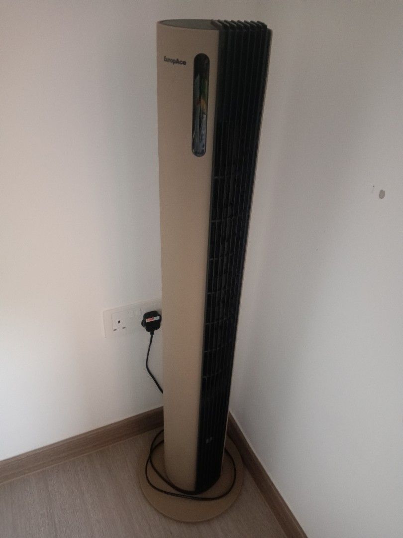 44'' DC Tower fan with air steriliser Beige and Black 44" DC Tower Fan ...