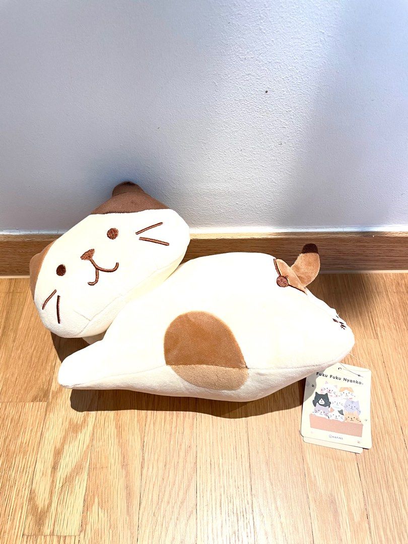 [Brand New With Tag] Fuku Fuku Nyanko Cat Soft Toy, Hobbies & Toys ...
