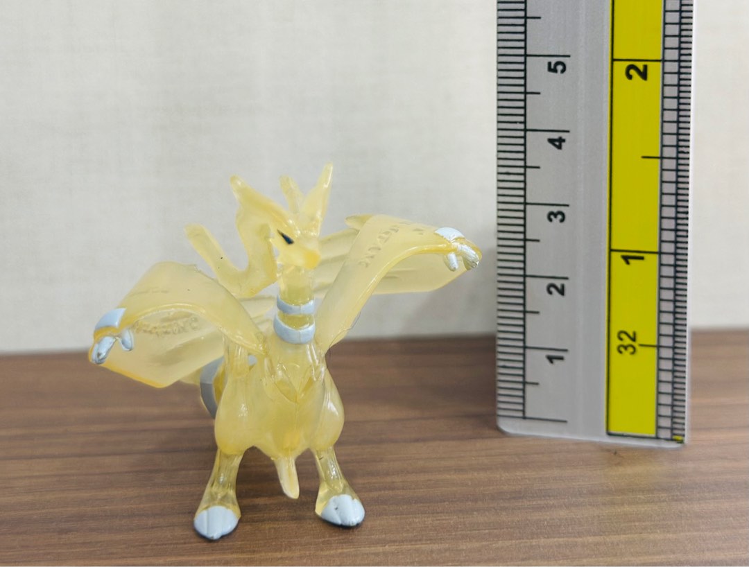 Clear Reshiram Pokemon Monster Collection Figure Tomy Japan V07 1.8-1 ...