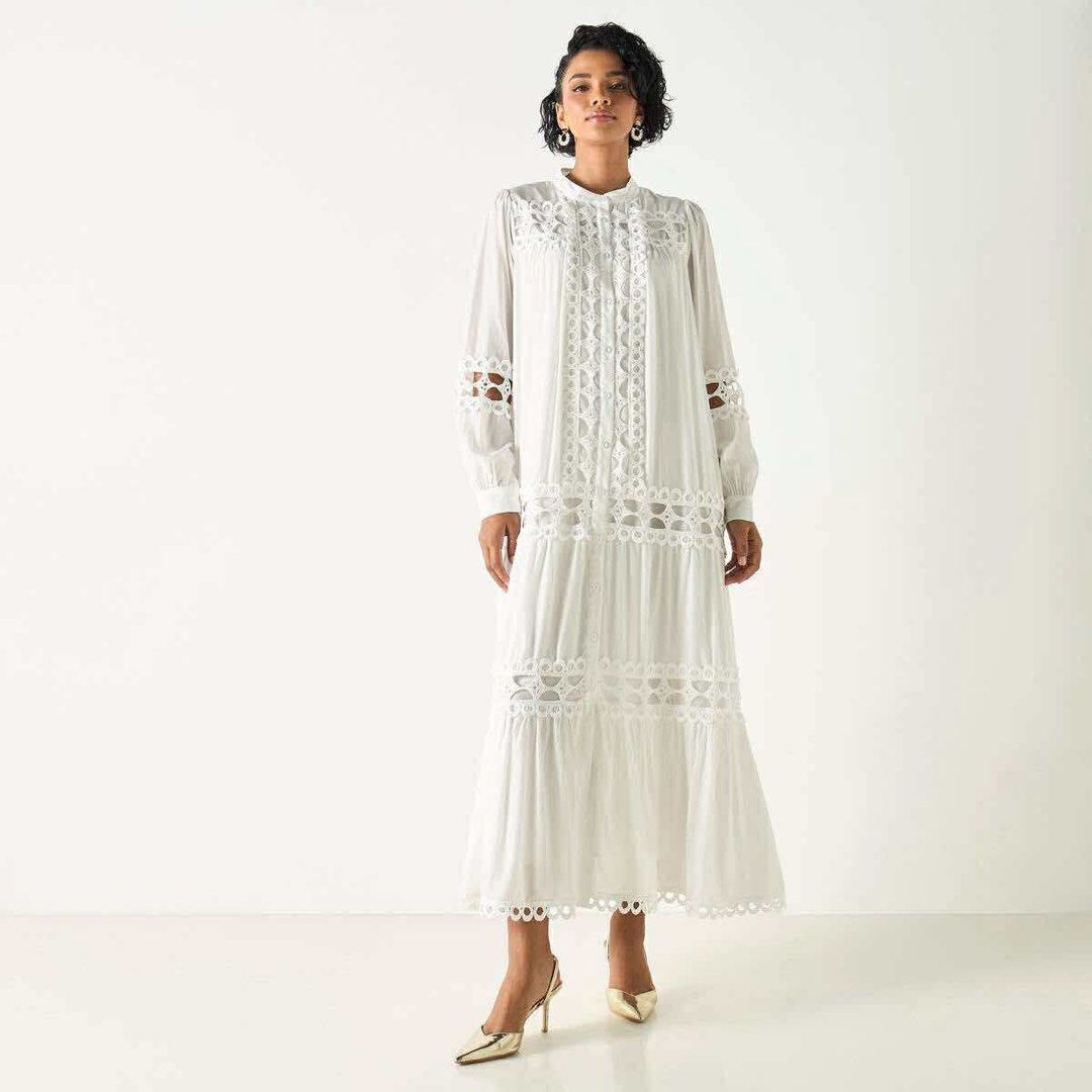 COLOR OF THE YEAR 2026 "Pantone white cloud dancer dresses", Women's ...