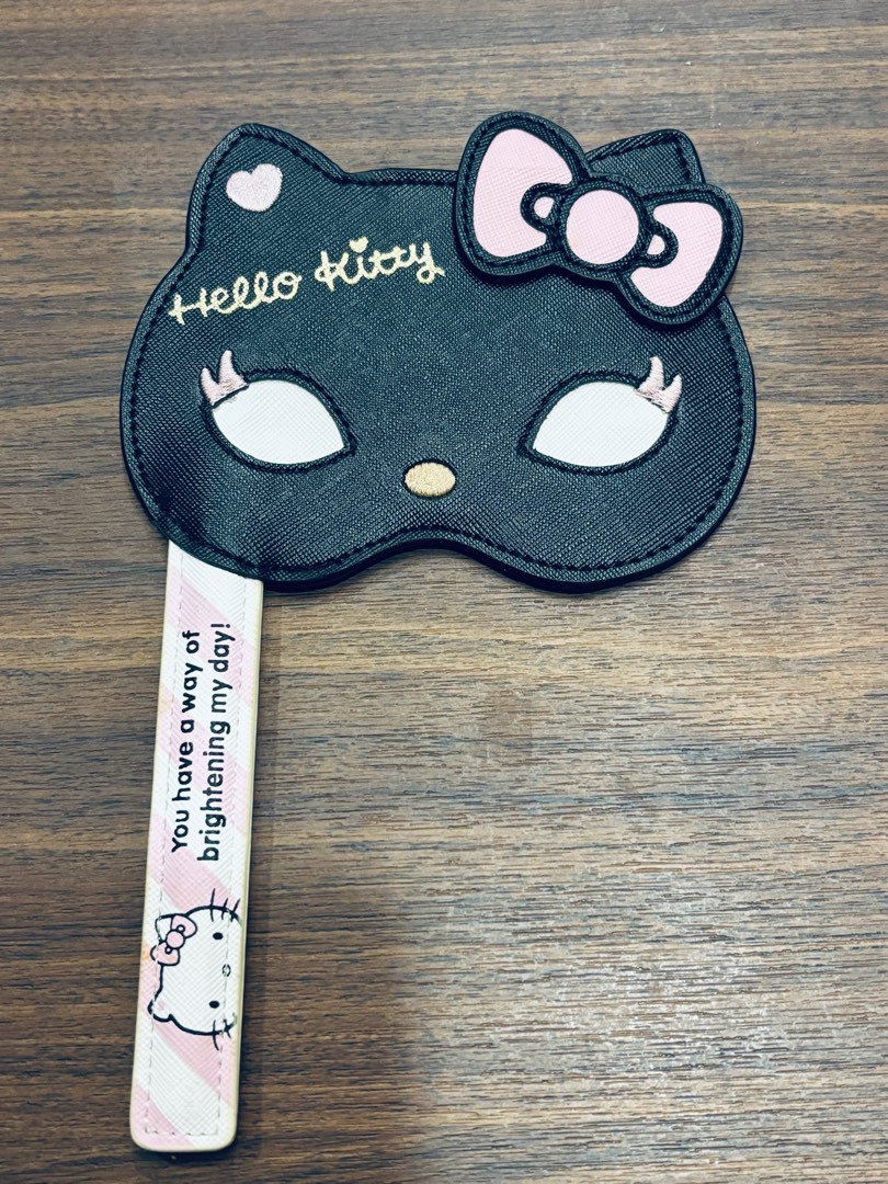 Hello Kitty Tap Card Holder - Japan Authentic, Hobbies & Toys ...