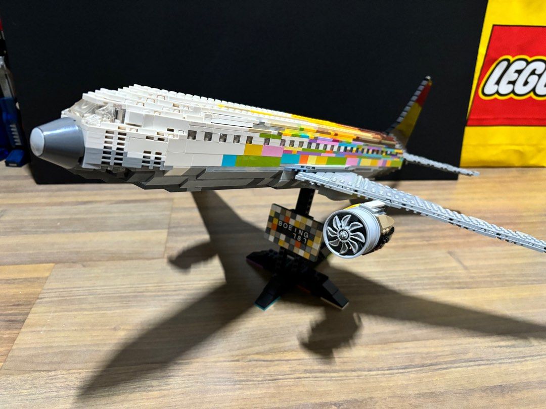 LEGO MOC Boeing 787 Dreamliner (Alternate build for set 10177), Hobbies ...