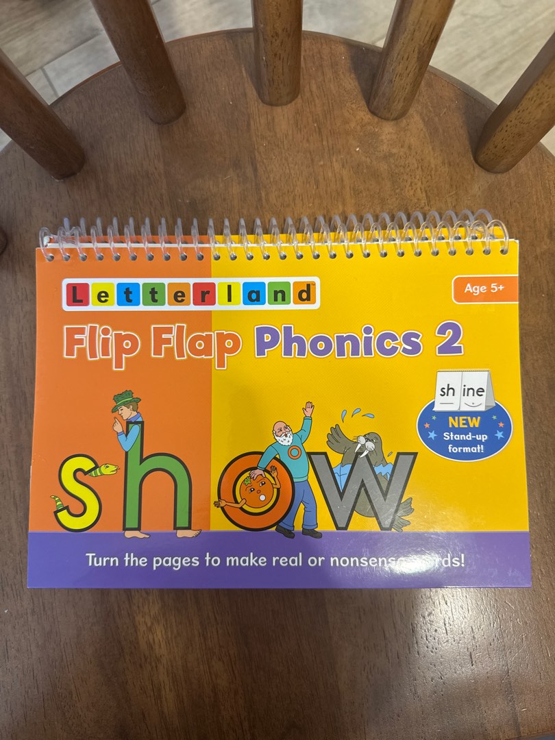 Letterland Flip Flap Phonics 2 翻翻書, 興趣及遊戲, 書本 & 文具, 兒童書籍 - Carousell