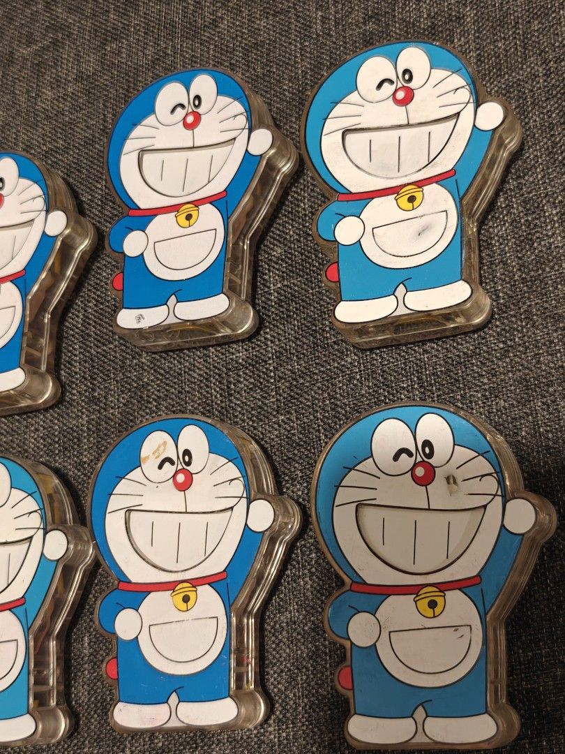 One flawed Doraemon-KFC co-branded face-changing figurine., Hobbies ...